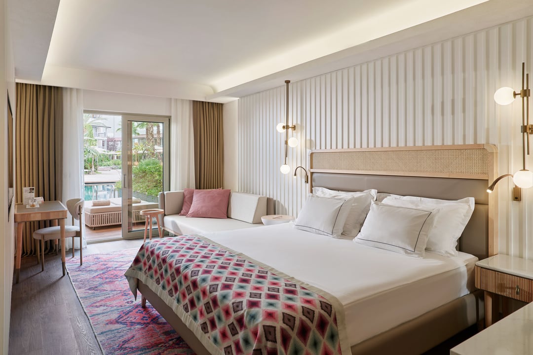 Deluxe Lagoon Swim-Up Room | Direct Pool Access in Antalya Lara