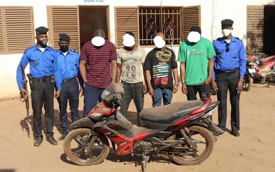 Mali : 4 malfaiteurs arrêtés pour des braquages armés à Bamako