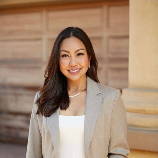 Leaders of Influence: Top LA Doctors 2024 – Lisa Dang, MD - Los Angeles ...