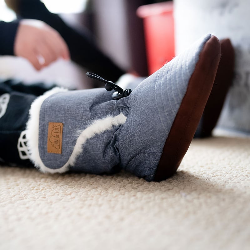 Baby Stay-Put Winter Booties | Winter Flowers Soft Soles | Jan & Jul