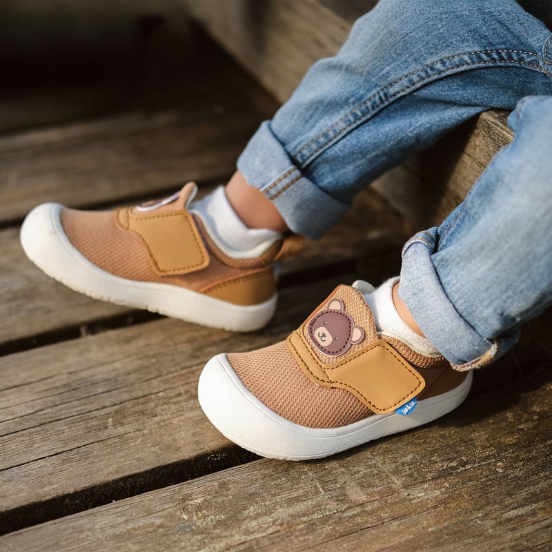 Mini-Flyer Toddler Sneakers | Brown Bear for Babies | Jan & Jul
