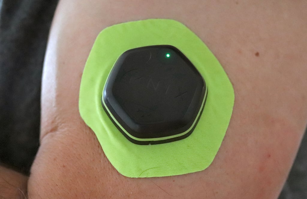 the Nix Hydration Review - Garmin & Apple Electrolyte sport biosensor