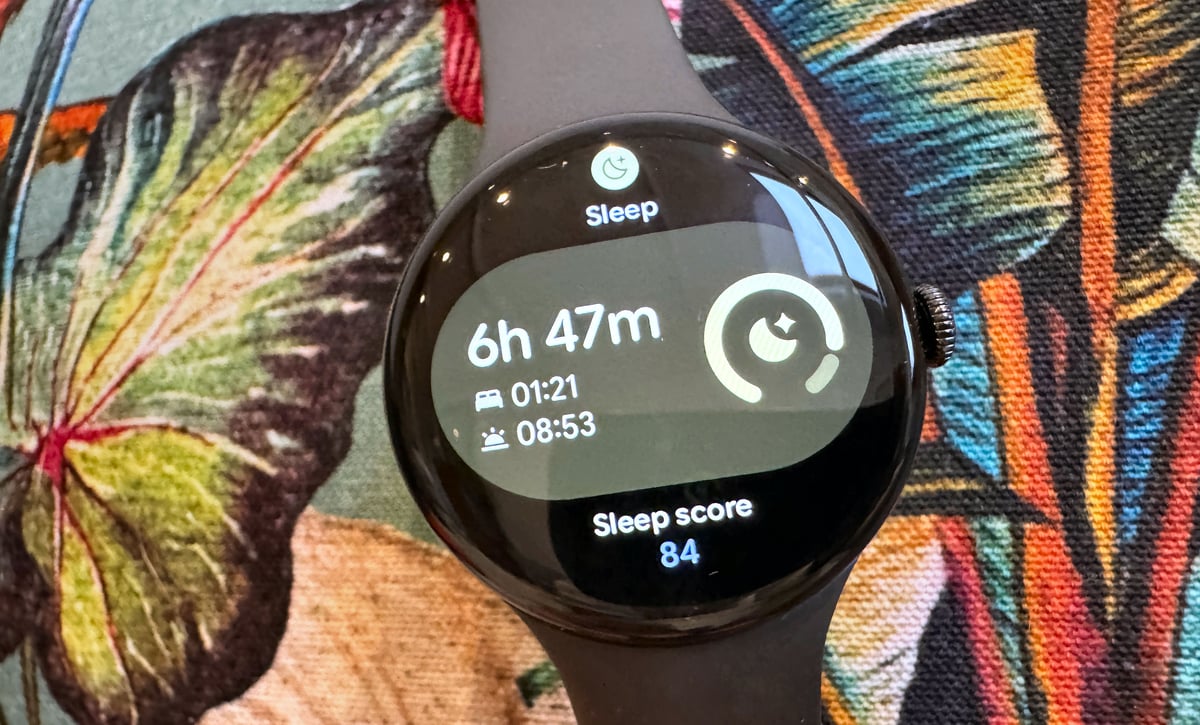 Google Pixel Watch 4 Review: 9 Cons 5 Pros ️ (Wear OS 6.1 Update)