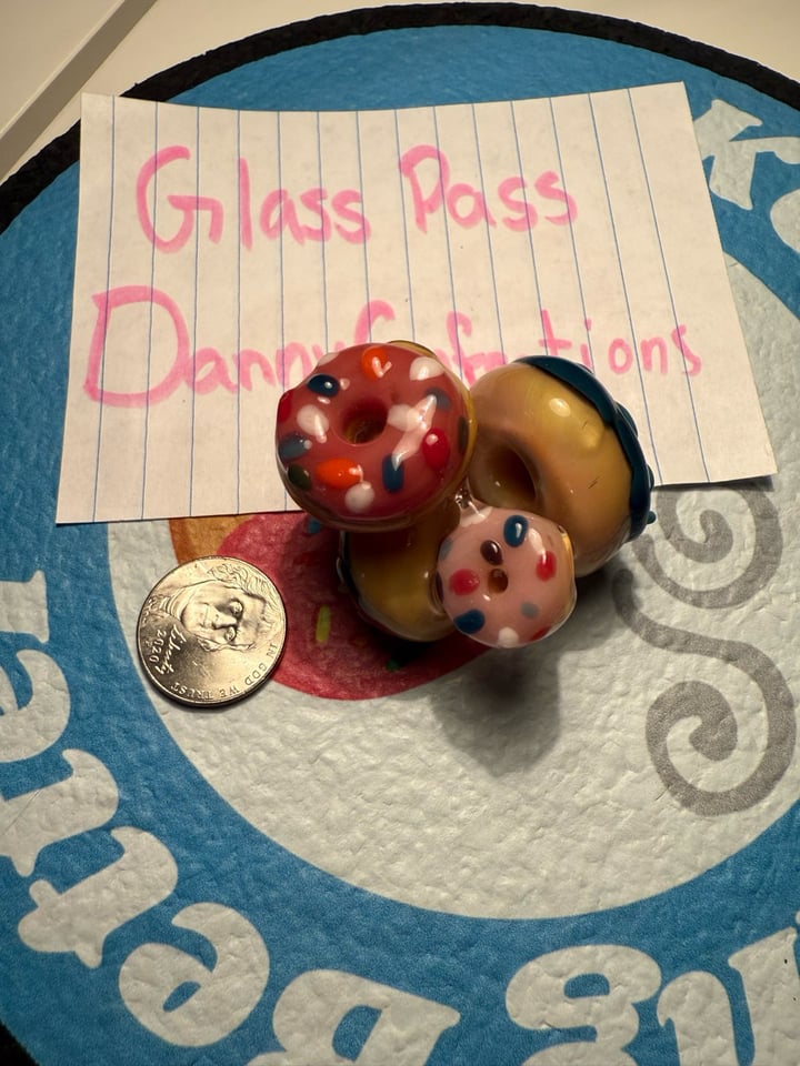 KGB Donut Cluster pendant | GlassPass