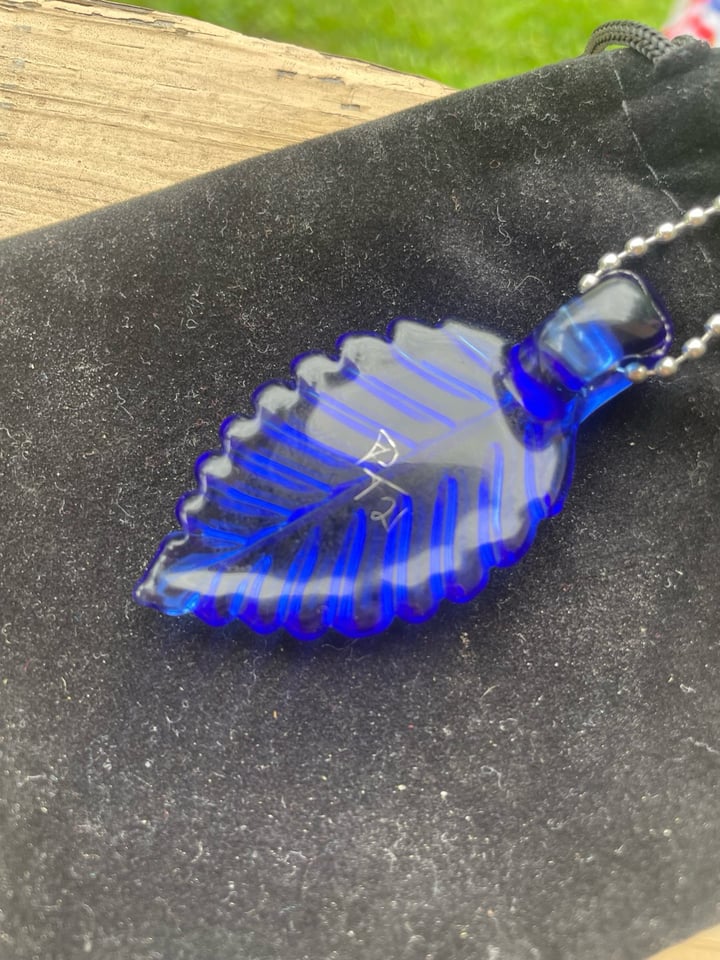 Pat Taylor Leaf Pendant | GlassPass