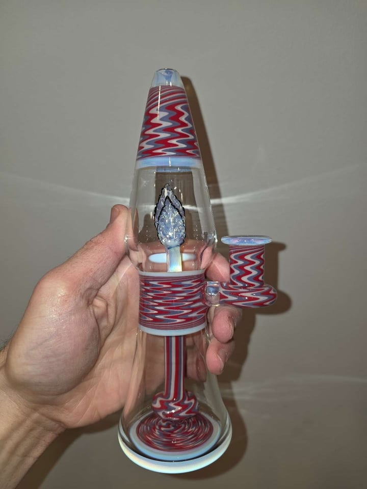 Wig Wag Lamp by Vaspeglass | Shop Vaspeglass on GlassPass