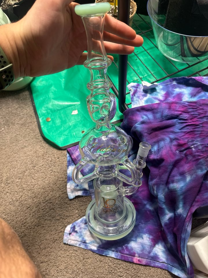 Lookah Platinum 18” Recycler | Shop Lookah on GlassPass