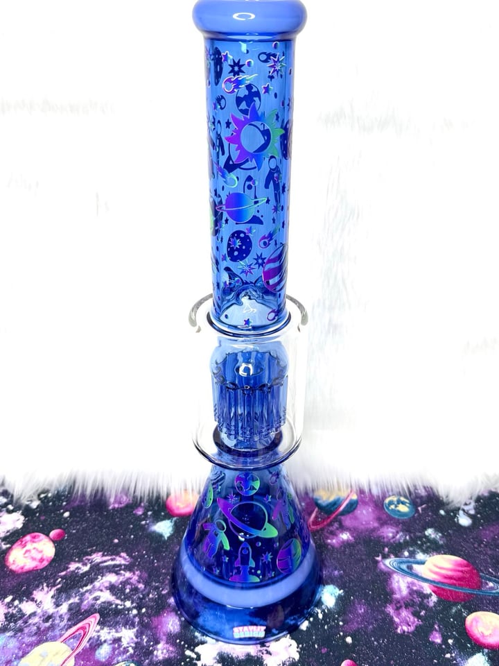 Space Astronaut 18 I... | Shop Percolated Bongs on GlassPass