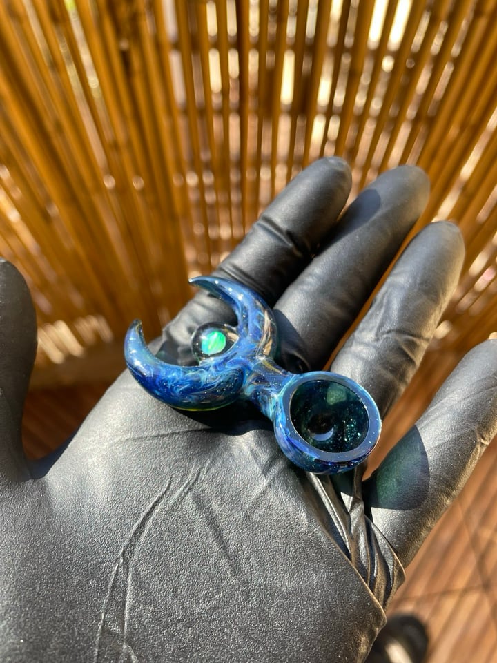El Mollo Scoop | Shop El Mollo Boro on GlassPass