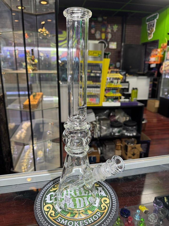 Mobius glass GRB 16 | Shop Mobius on GlassPass