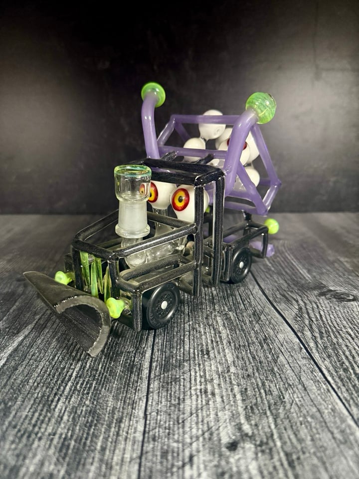 Alex K x Chris Ahalt boro derby car | Shop Rigs on GlassPass