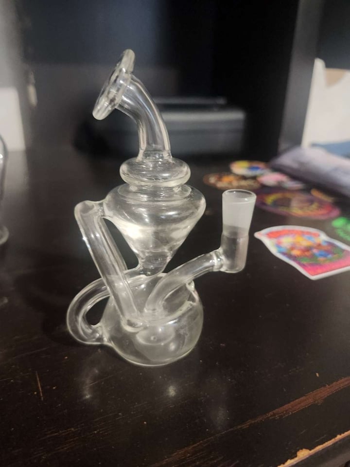 Not sure of brand-4 inch mini | Shop Rigs on GlassPass