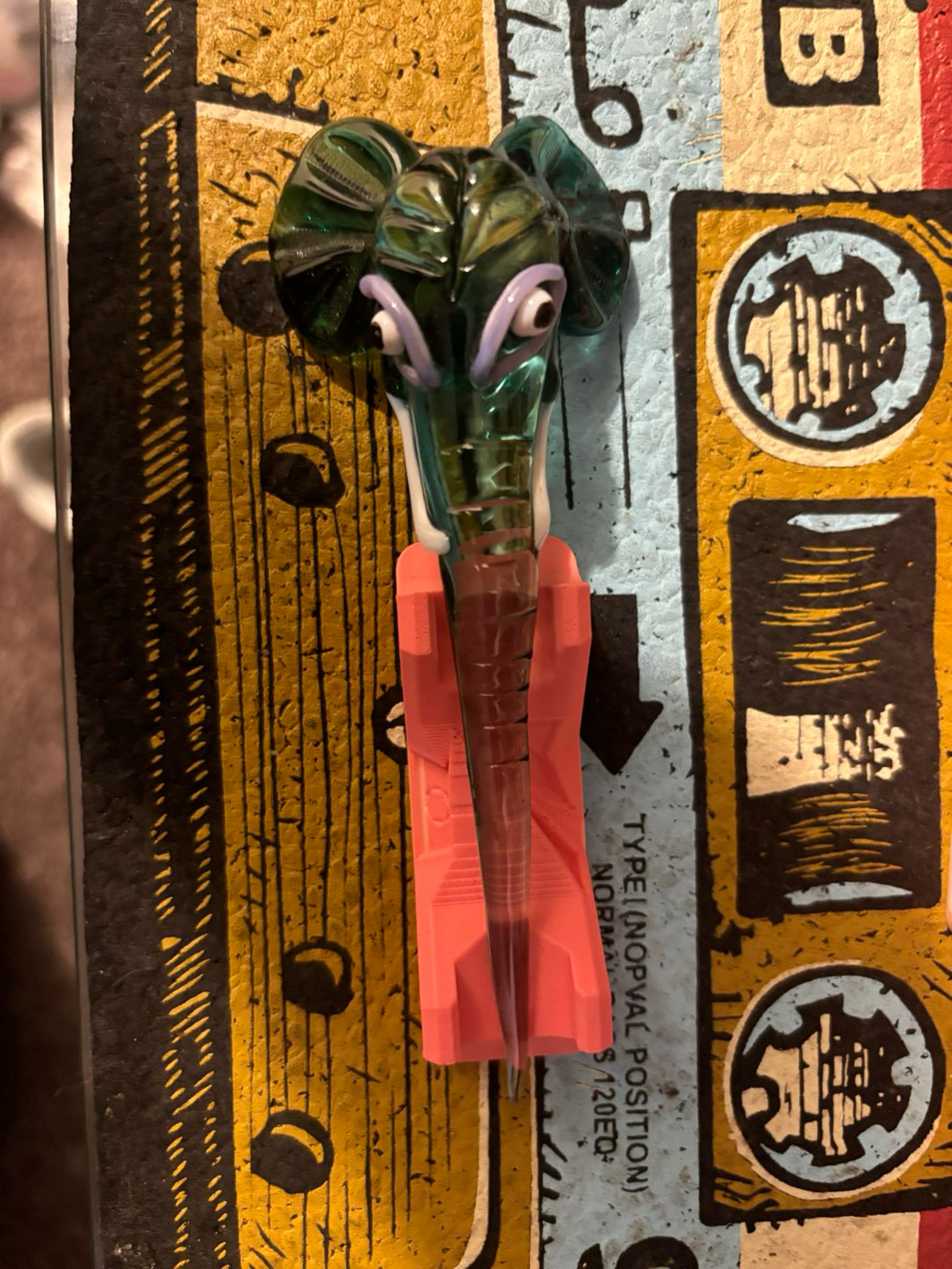 Elephant face pick | Shop Sculptures on GlassPass