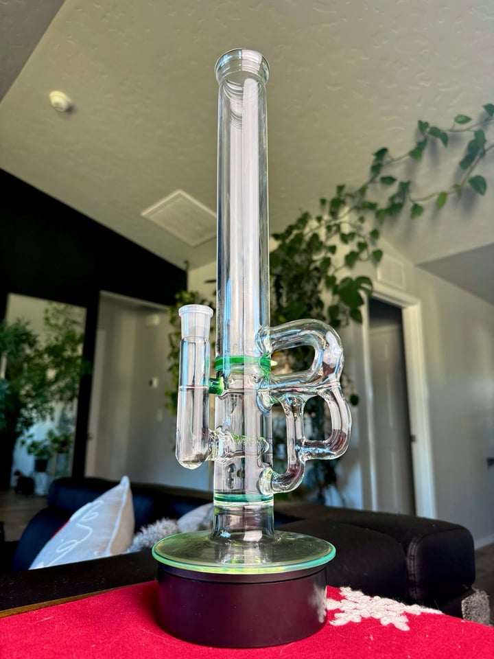 18mm Concept tube | Shop Papa P Glass on GlassPass
