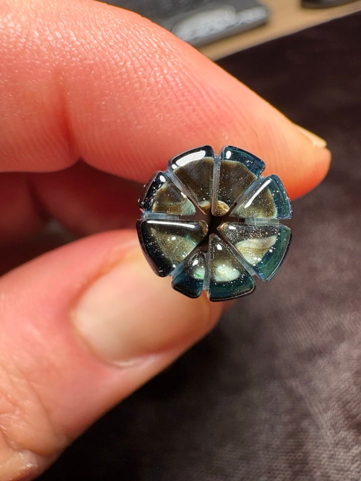 11.5mm UV Fume Trails Spra... | Shop Aleburndro on GlassPass