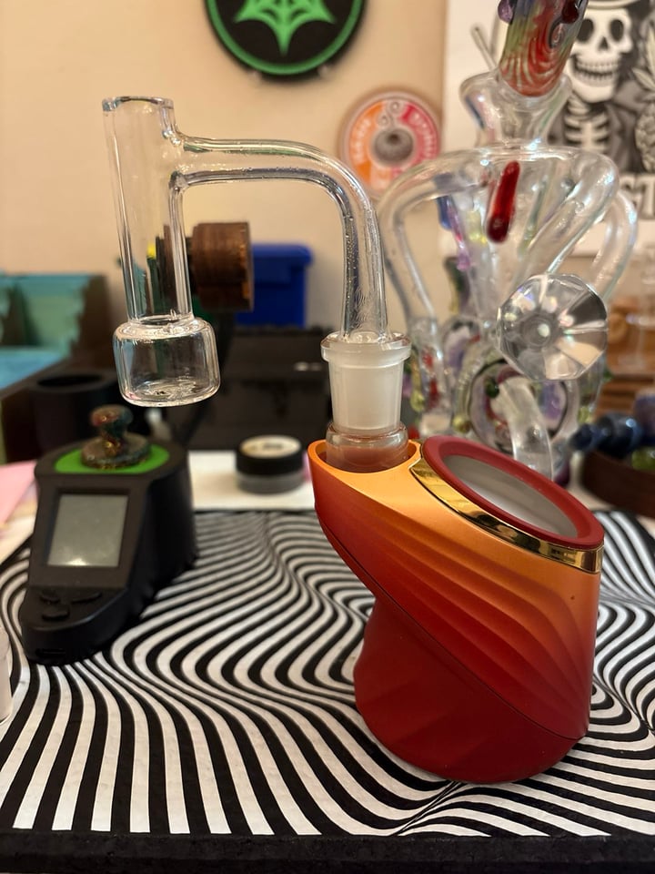 Zack Harrison Puffco Pe... | Shop Zach Harrison on GlassPass