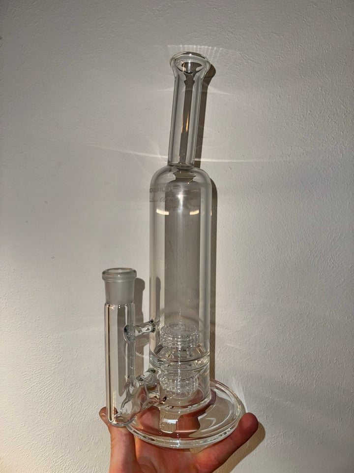 Mobius Stemless 60t | Shop Mobius on GlassPass