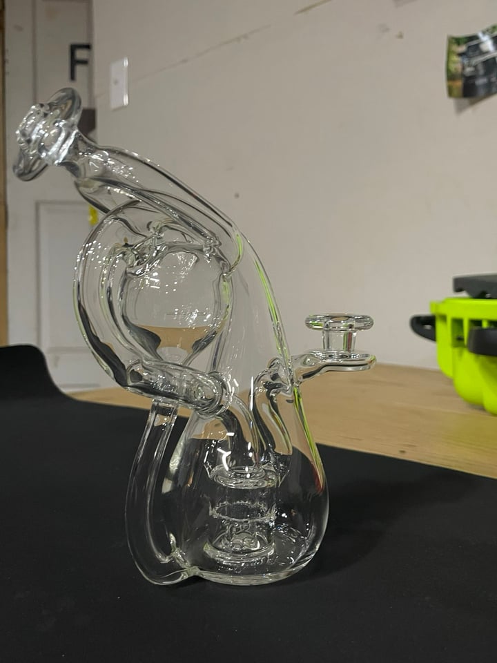 Earl Jr V2 Infinity Bottle | Shop Earl JR on GlassPass