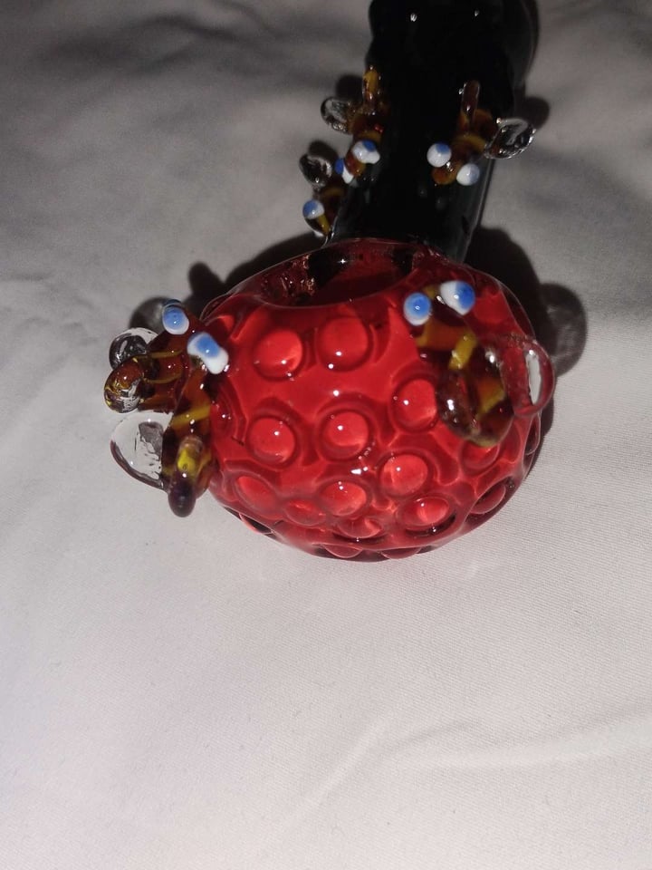 Red hive | Shop Spoons on GlassPass