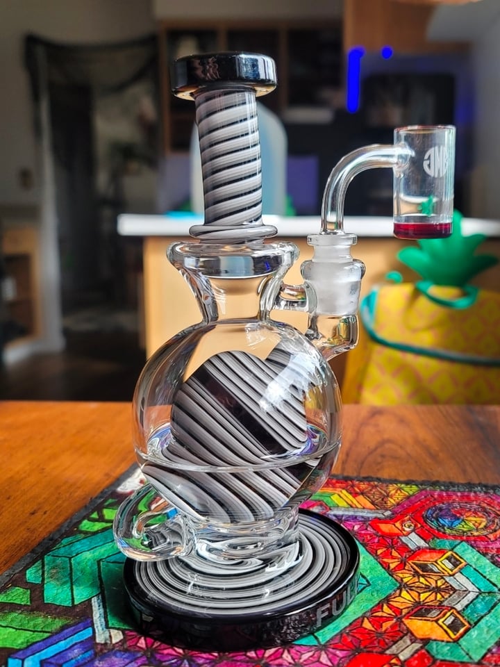 Full Zirkl Grayscale... | Shop FullZirkl Glass on GlassPass
