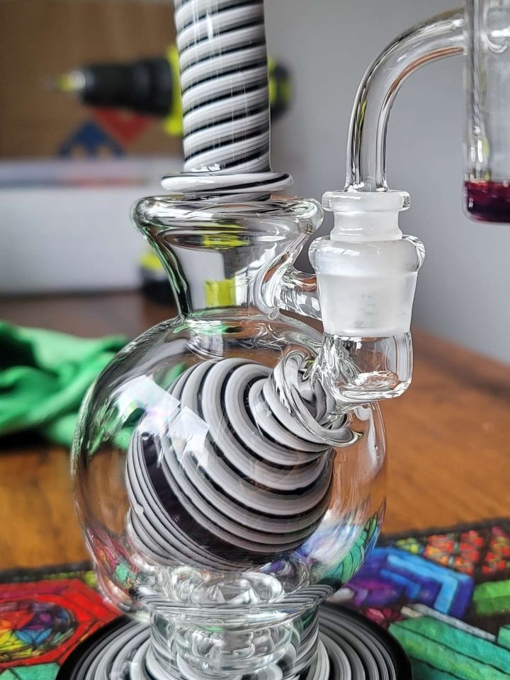 Full Zirkl Grayscale... | Shop FullZirkl Glass on GlassPass