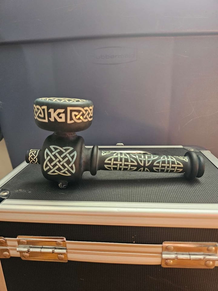 Kravin glass peace pipe | Shop Kravin Glass on GlassPass