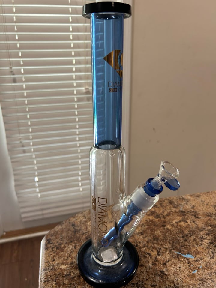 Diamond glass beaker bong | Shop Beakers on GlassPass