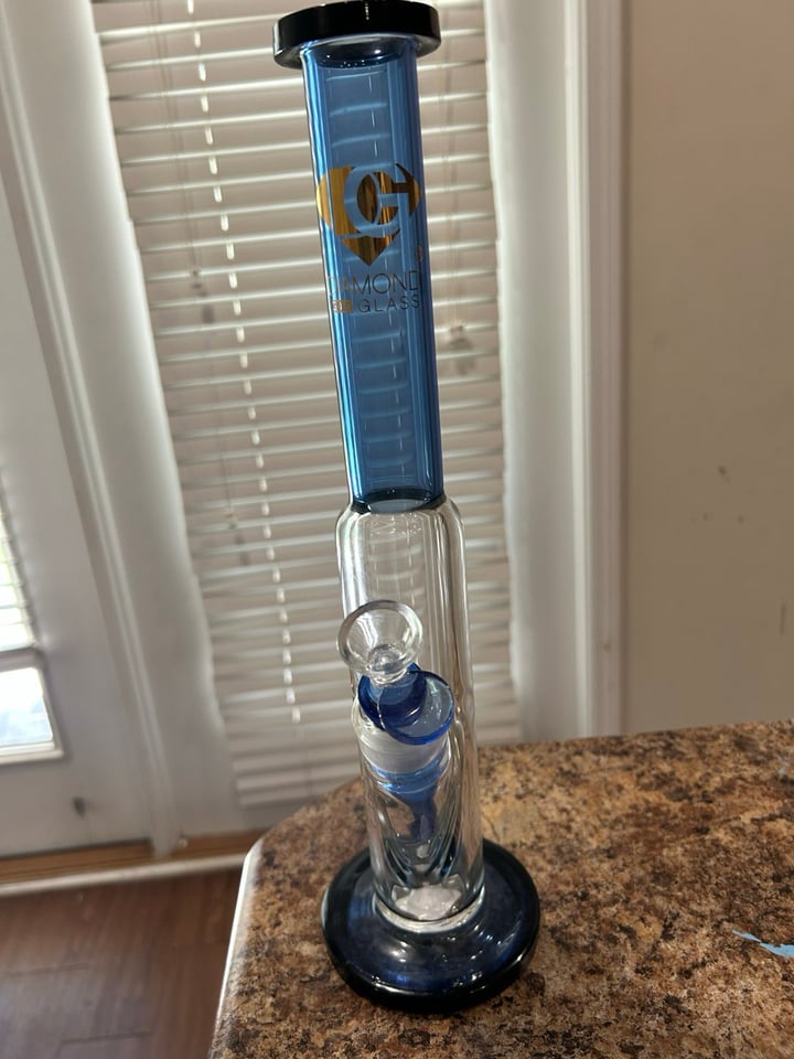 Diamond glass beaker bong | Shop Beakers on GlassPass