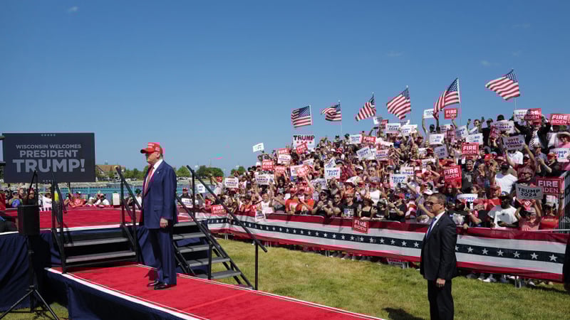 Wednesday War Room LIVE: Democrats Attempt to Deep Fake Trump Rally ...