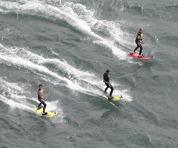 JetSurf board lets you ride high without waves - Luxurylaunches