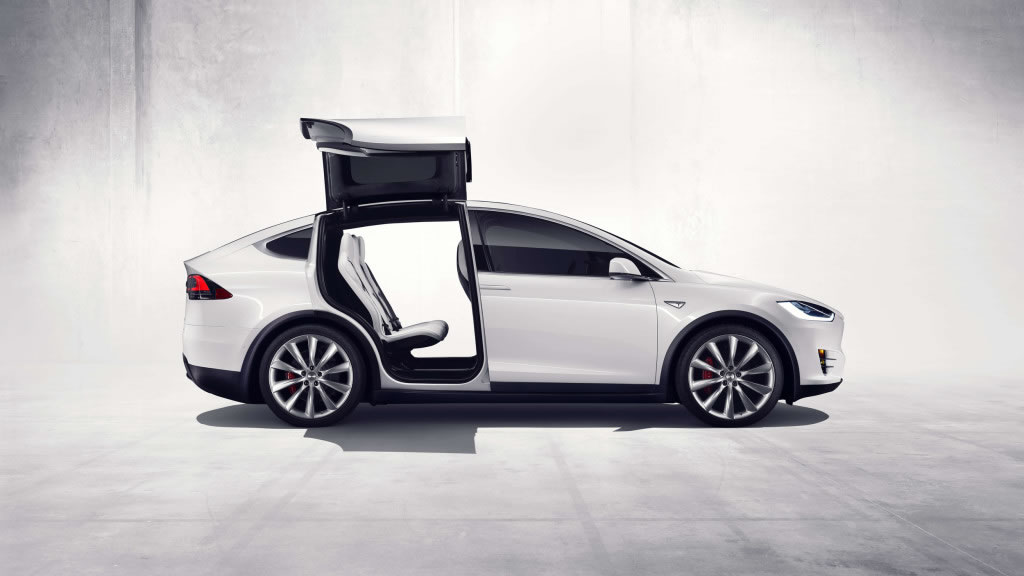 Tesla model X an all electric SUV that's ridiculously fast and ...