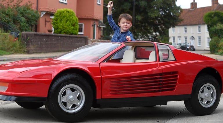 This $97,000 mini Ferrari 512 Testarossa is the most expensive toy that ...