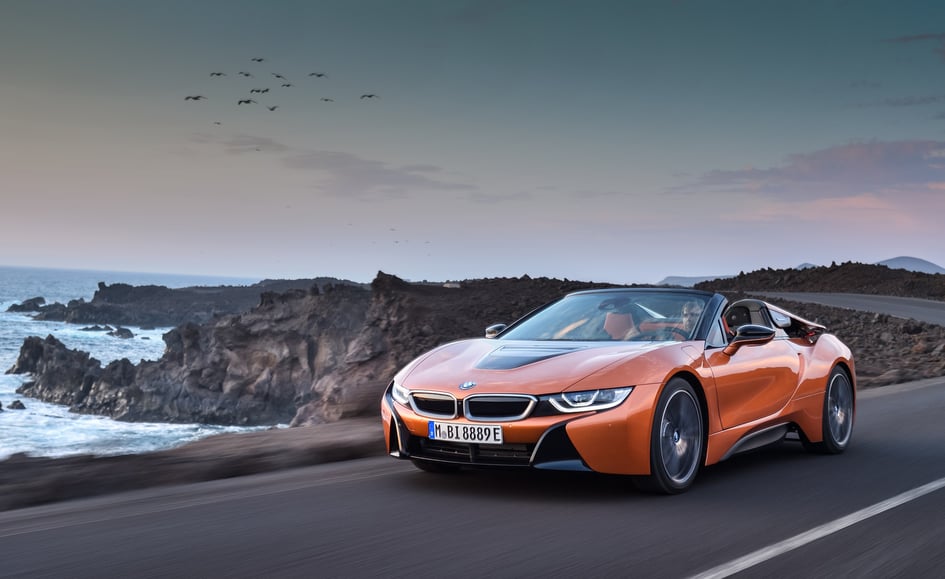 2019 BMW i8 Roadster and 2019 BMW i8 Coupe