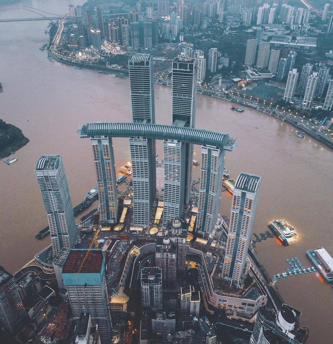 China opens its first major attraction after the lockdown - An ...