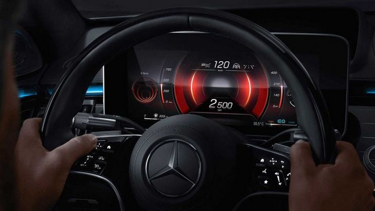 With this industry first feature the 2021 Mercedes-Benz S-Class may ...