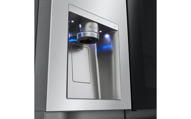 LG' newest voice-controlled smart refrigerator have voice controlled ...