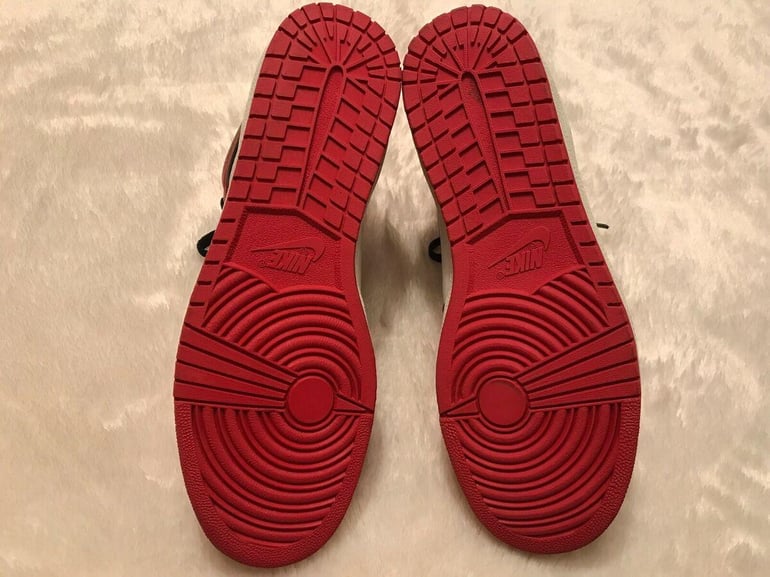 An ultra rare pair of 1985 Jordan 1s, signed by Michael Jordan himself ...