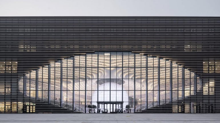 This is not a set for 'The Mandalorian', but its a breathtaking library ...