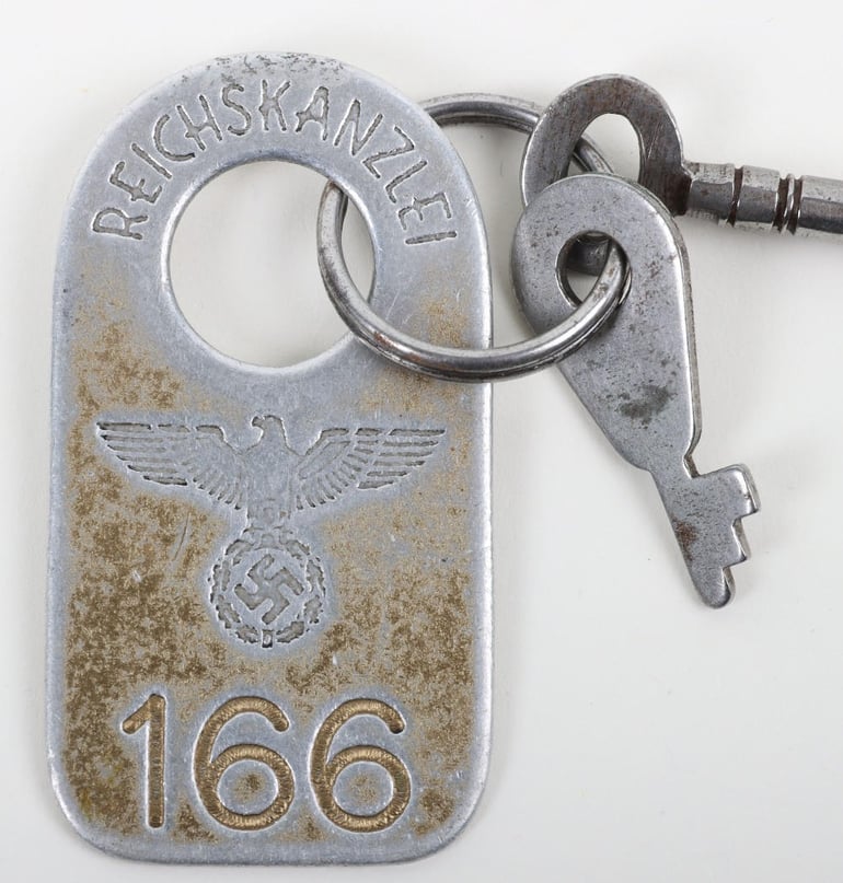The eccentric Nazi sale: Adolf Hitler's toilet keys taken from his desk ...