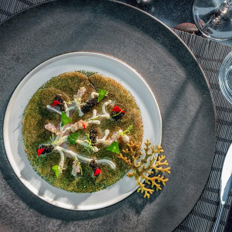 Housed inside an aquarium the Koral Restaurant in Bali is the most ...