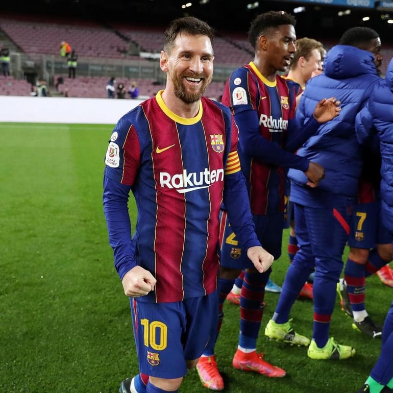 The tissue used by an emotional Lionel Messi during Barcelona farewell ...