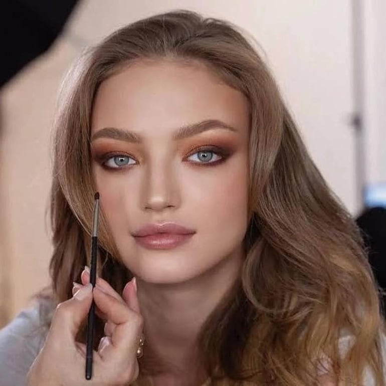 Meet the Tinder Swindler's gorgeous Israeli model girlfriend Kate ...