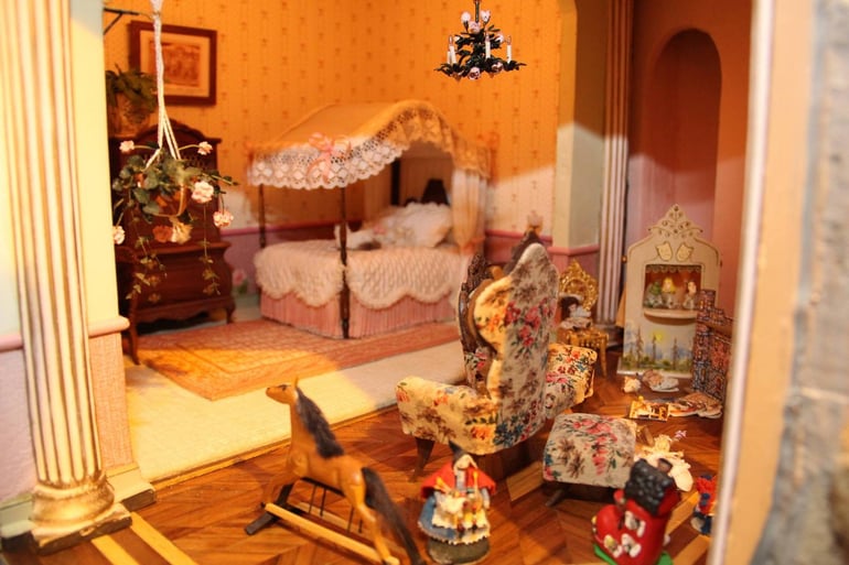 13 years in the making, this incredibly detailed miniature dollhouse is ...