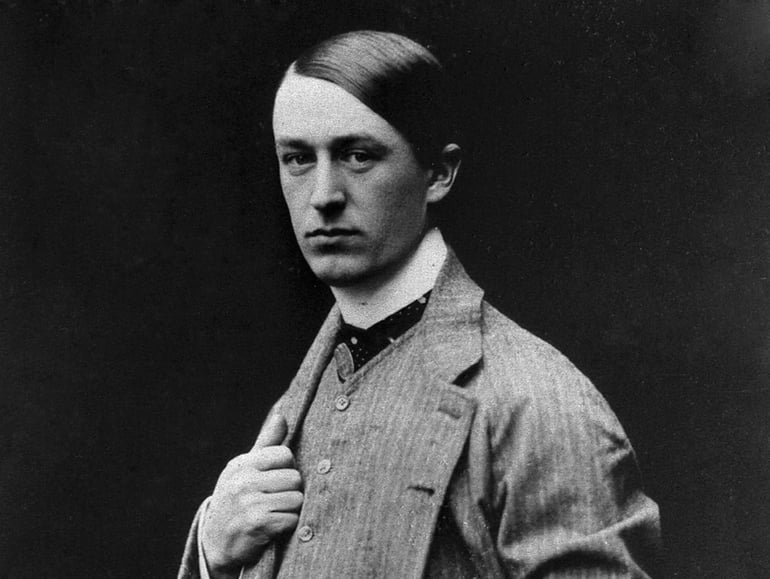 Here's the real story behind the signature horseshoe grille on Bugatti ...