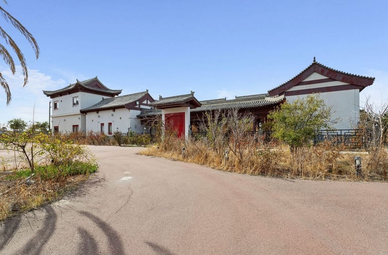 Inspite of every square inch designed as per Feng Shui, an unfortunate ...