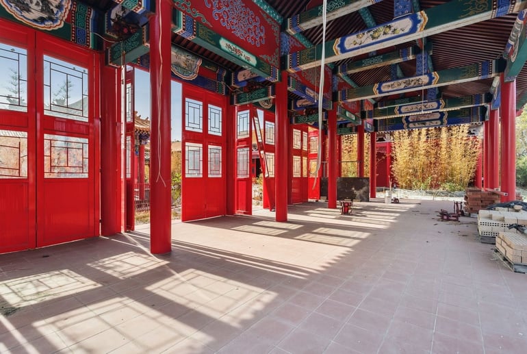 Inspite of every square inch designed as per Feng Shui, an unfortunate ...