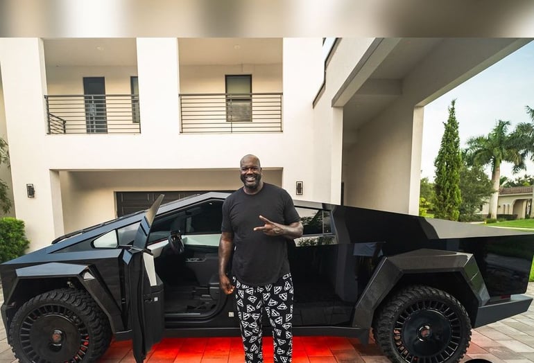 Shaquille O’Neal takes delivery of the world’s first widebody carbon ...