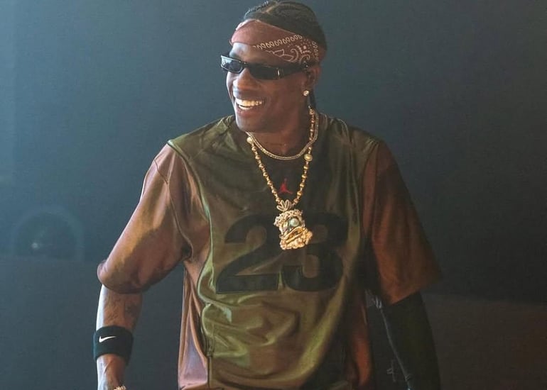 Travis Scott bought a $5.5 million Bugatti Chiron Super Sport as a 29th ...