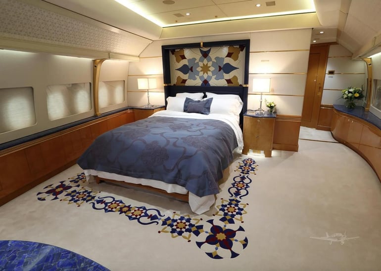 The $400 million Boeing 747 VIP jet given to the U.S. government ...