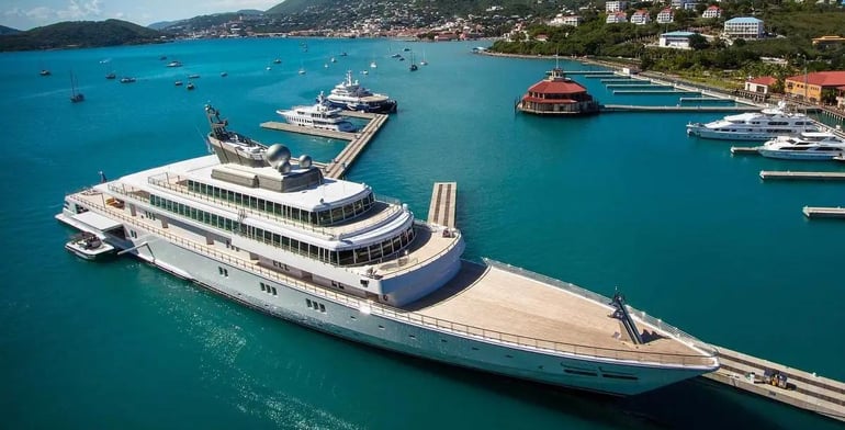 Unable to stomach his Microsoft rival's big superyacht, Larry Ellison ...